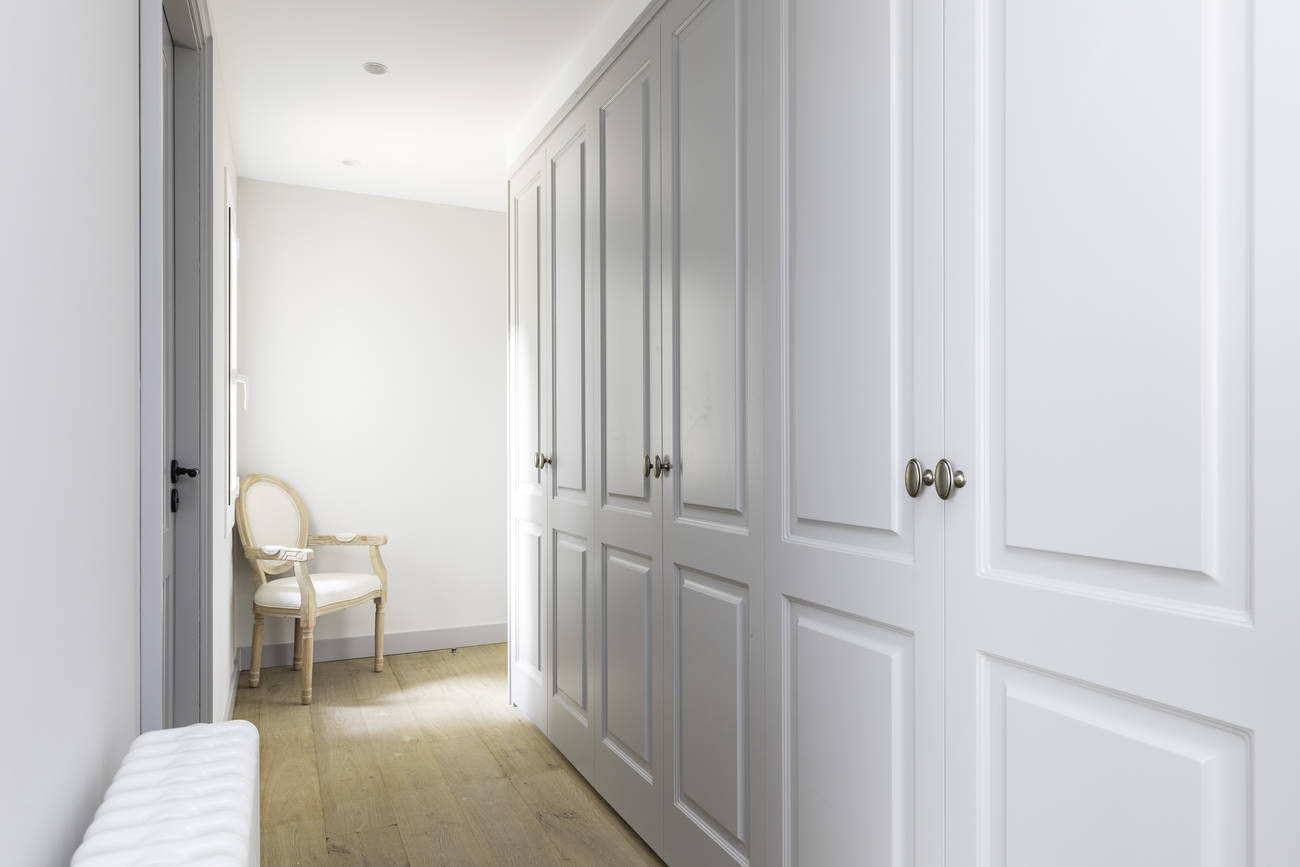 Un proyecto de interiores en la Costa Brava por Eva Cheung