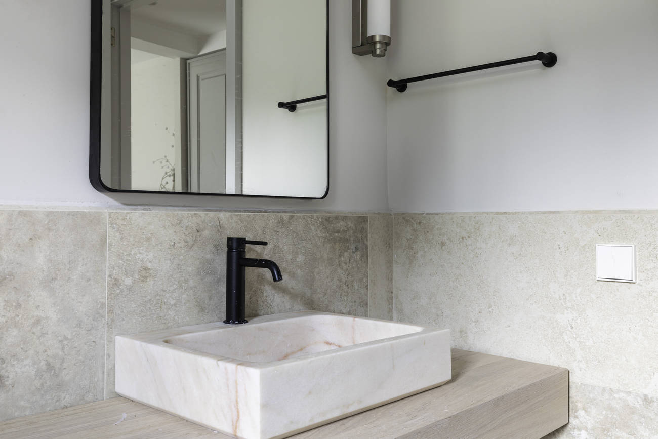 Un proyecto de interiores en la Costa Brava por Eva Cheung