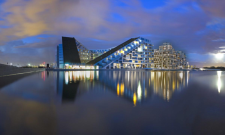 Todo lo que necesitas saber sobre la icónica "Casa 8" de Bjarke Ingels
